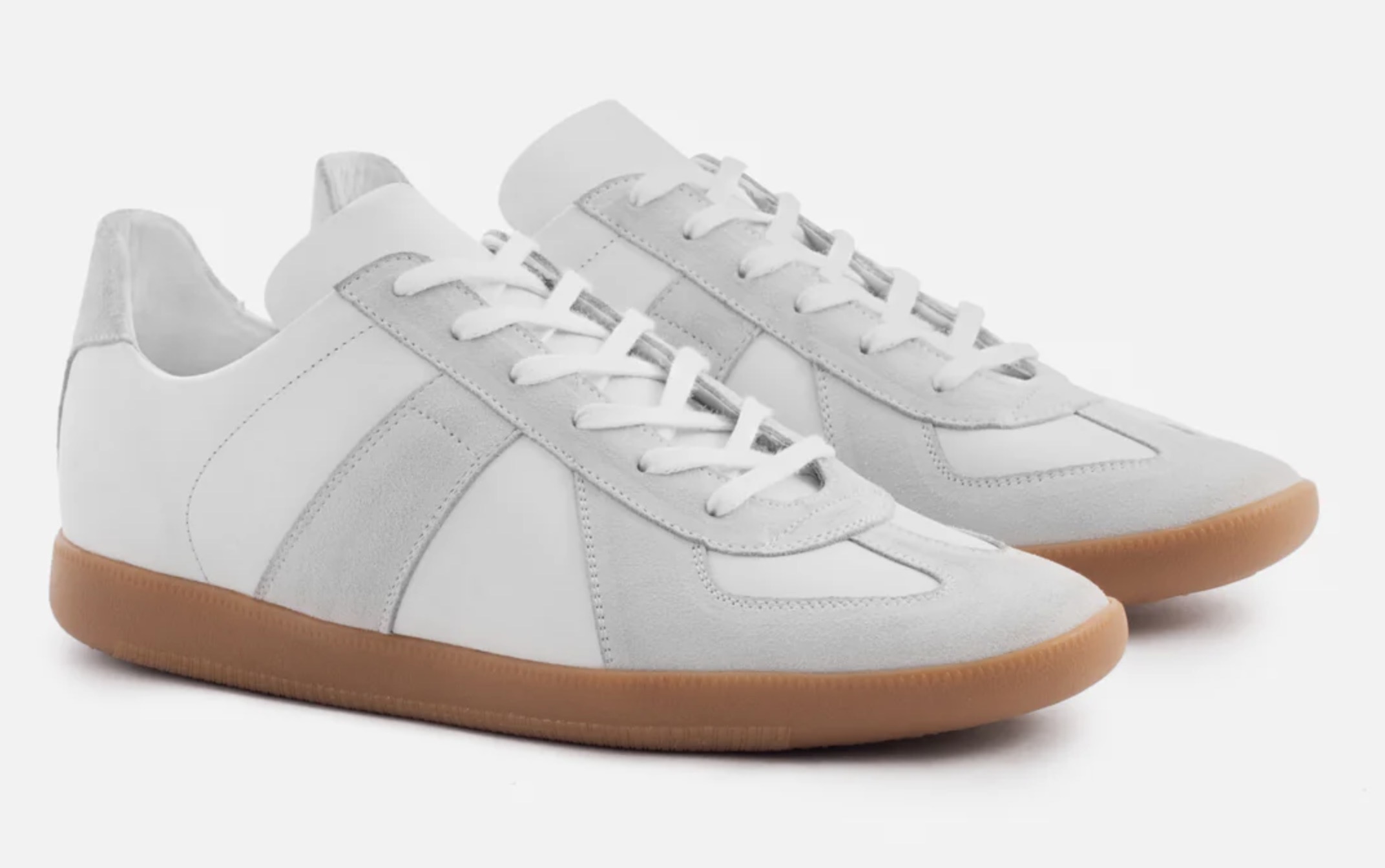 These Vintage-Style Sneakers Epitomize Retro Cool